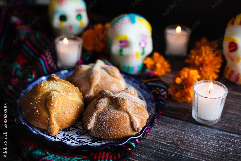 Mexican bread on Altar with sugar skull and hot chocolate traditional ...