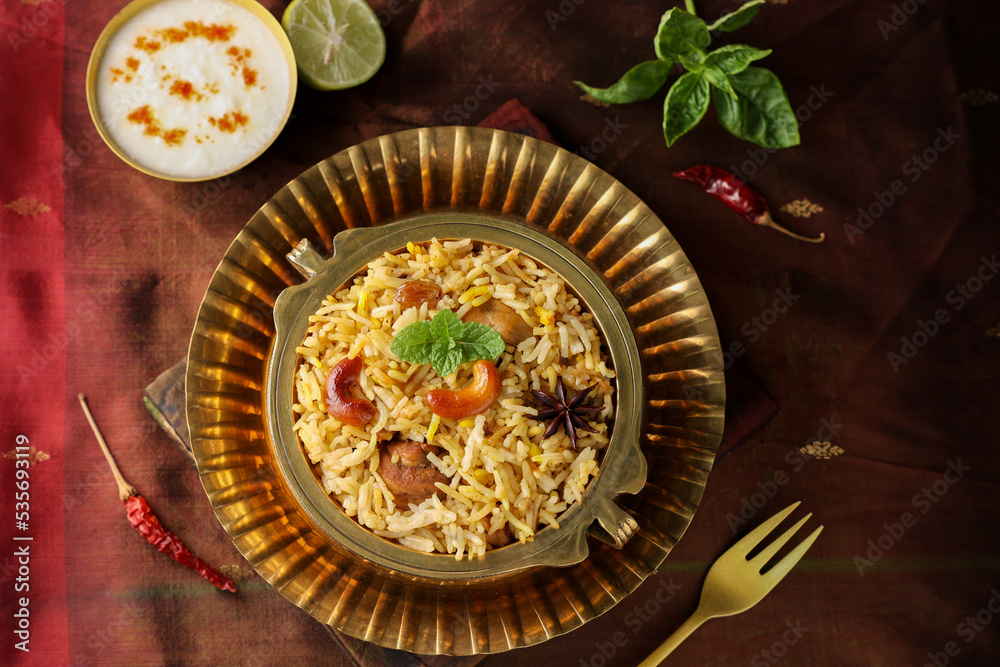 Chicken biryani Spicy Indian Malabar biryani Hyderabadi biryani, Dum ...