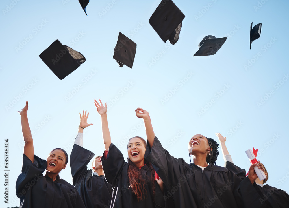 Foto de Graduation cap, student and graduate class happy at a diploma ...