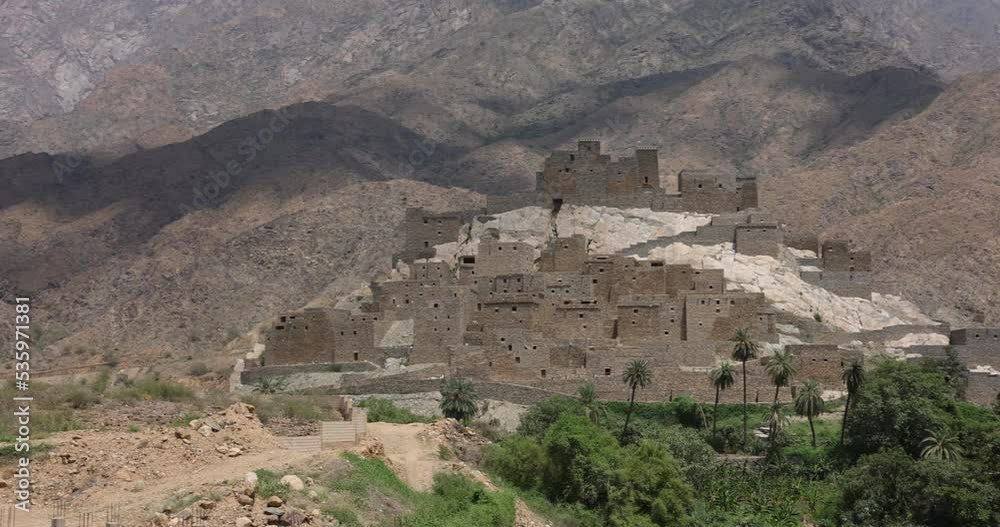 Vidéo Stock View of Thee Ain (Dhee Ayn) heritage village in the Al-Baha ...