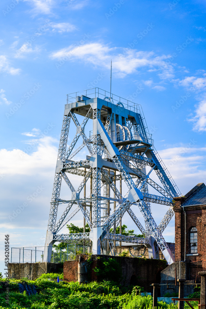 歴史ある炭鉱跡風景「万田坑第二竪坑櫓・万田坑ステーション」周辺風景 Historic coal mine ruins scenery ...