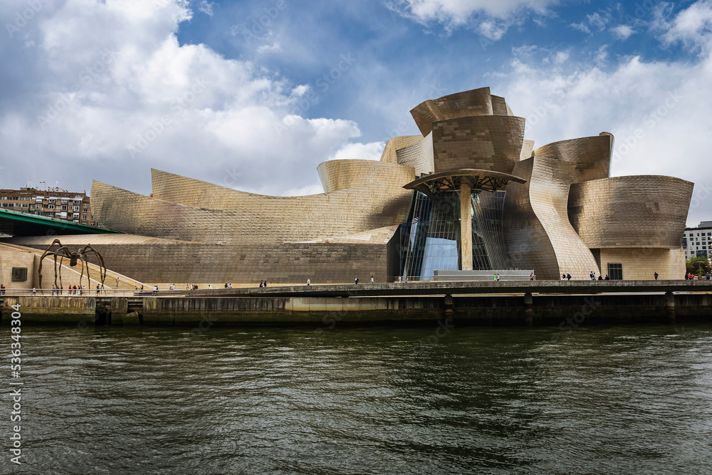 Guggenheim Frank Gehry