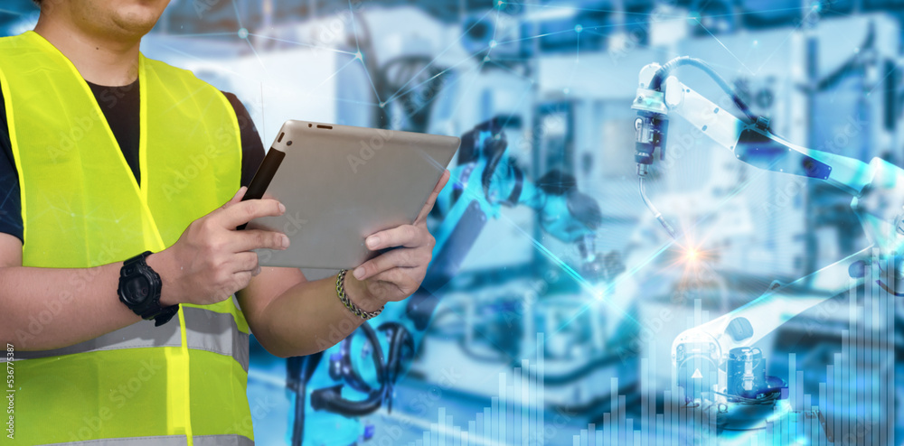 Foto de Smart Inventory management system concept.Manager using digital ...