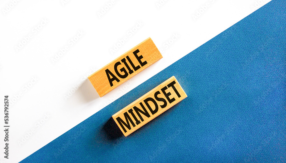 Agile mindset symbol. Concept words Agile mindset on wooden blocks ...