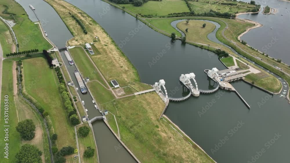 Hydroelectric power plant sluice lock in the river Nederrijn between ...