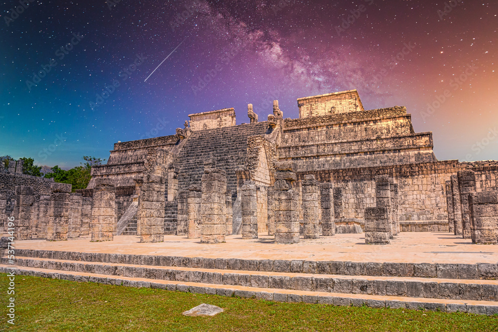 Temple of the Warriors in Chichen Itza, Quintana Roo, Mexico. Mayan ...