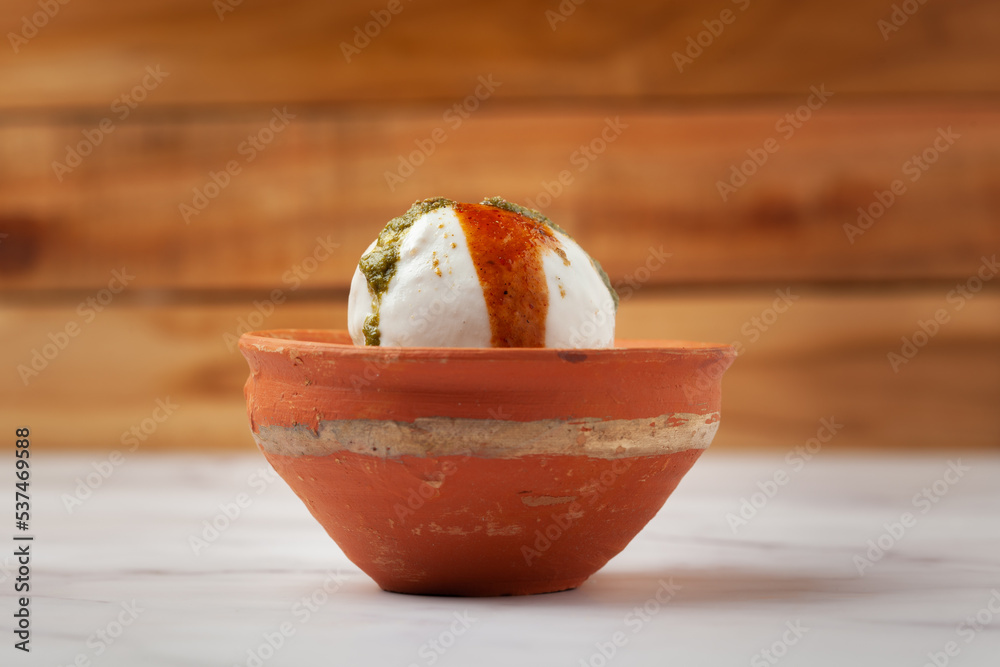 Chaat Dahi vada (AKA Dahi Bhalla, Doi Bora, mosaru vade, Dahi Bara ...