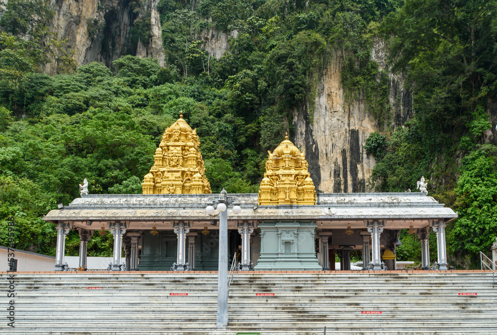 Steps leading up to the Sri Venkatachalapathi & Alamelu Temple at the ...