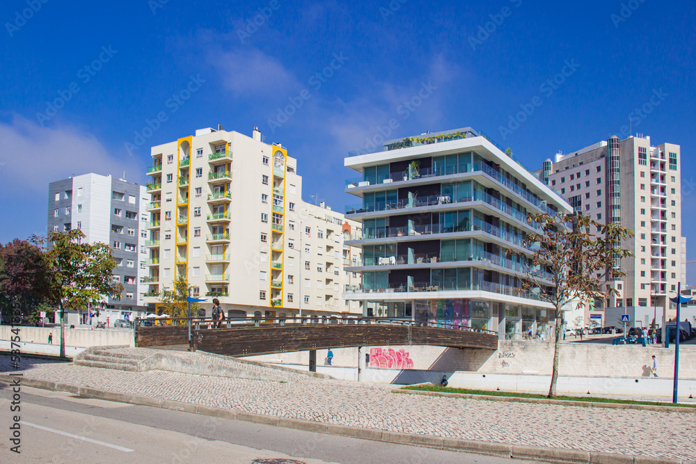 Cidade de Aveiro, vista parcial da região centro, Av. Dr. Lourenço ...