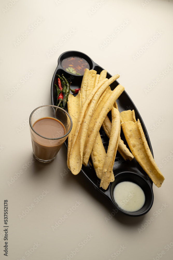 fafda Gathiya (fafda jalebi) is a very popular Gujarati snack, common ...