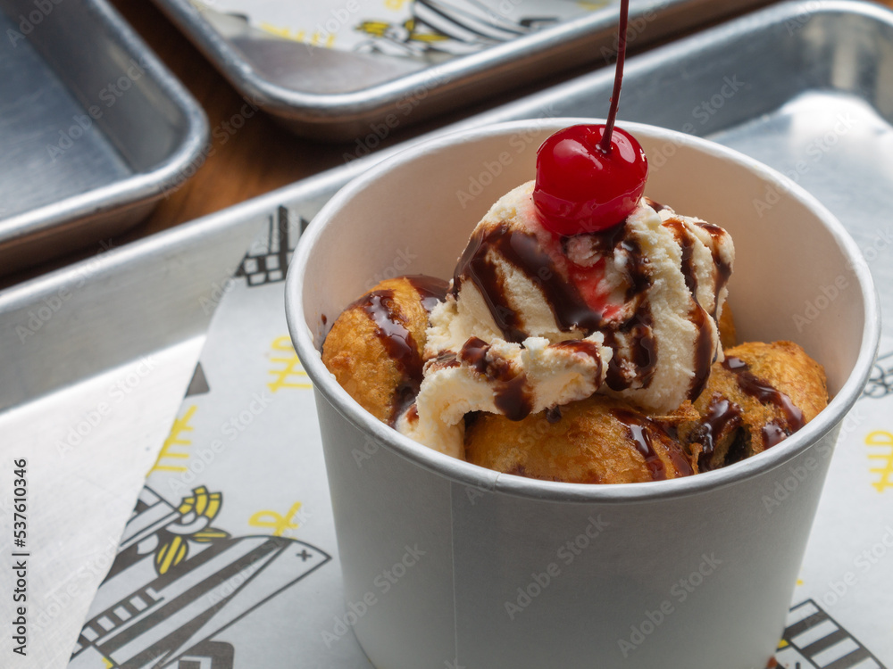 Fried Oreos With Ice Cream
