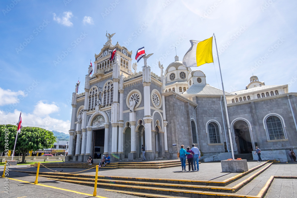 Basílica en la histórica ciudad de Cartago de Costa Rica Stock Photo ...