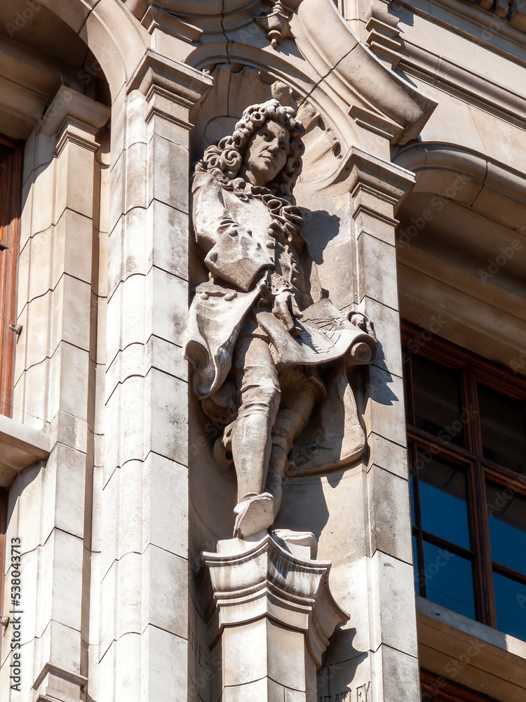Sir Christopher Wren sculpture statue on the exterior of the Natural ...