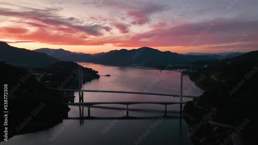 Sunset at Cheongpung Bridge in Chungjuho Lake. 충주호 청풍대교 저녁 노을. Stock ...