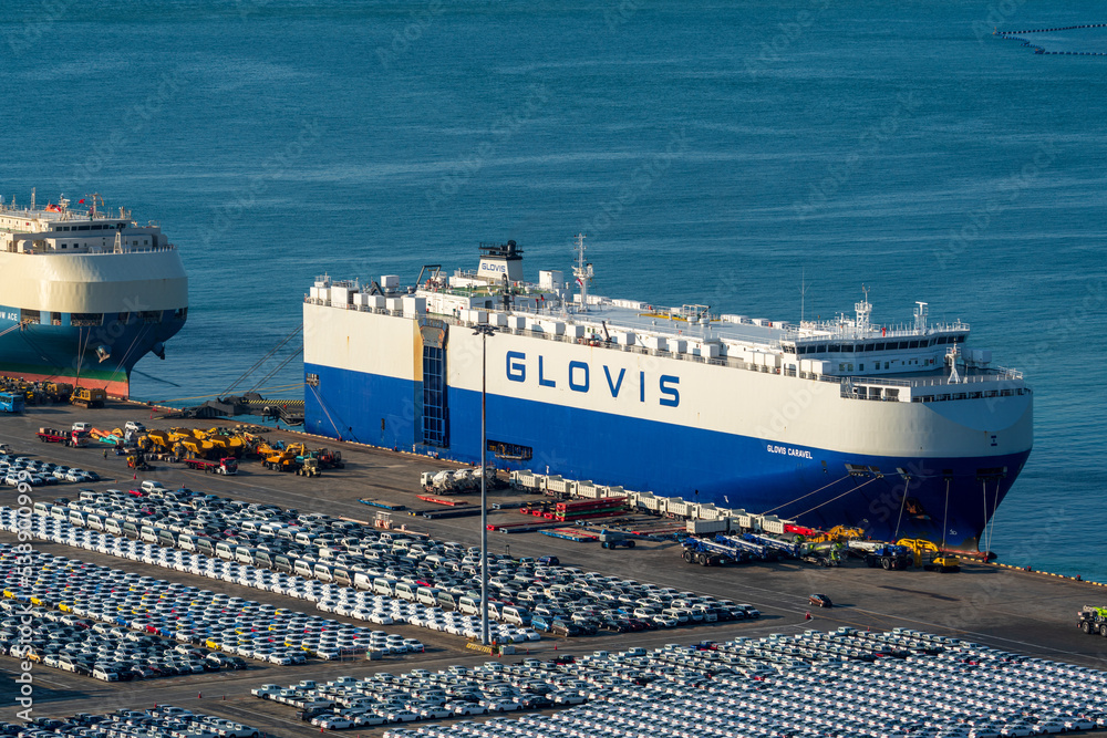 Singapore - April 2020:The HYUNDAI GLOVIS vehicles carrier anchored at ...
