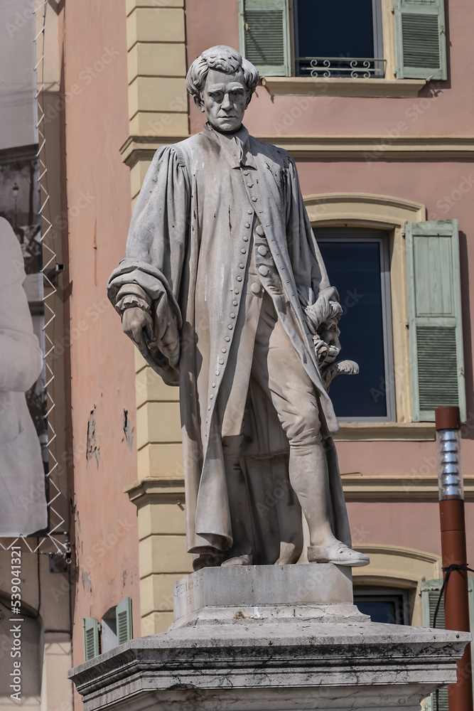 Lord Brougham statue (sculptors Paul Lienard 1879 and Trivero 1953) on ...