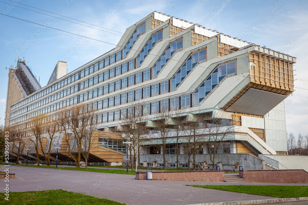 Foto de Soviet Communist Landmarks in Minsk, Belarus, Eastern Europe do ...