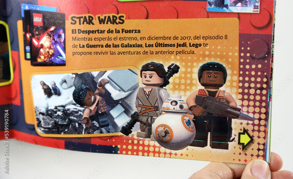 Children's magazine with a note on Star Wars Lego blocks. Toys and ...
