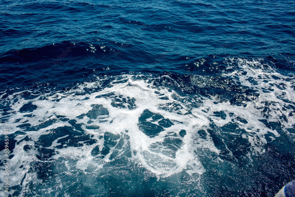 Bubble ripples of liquid shiny surface. Rippled reflect foamy abyss ...