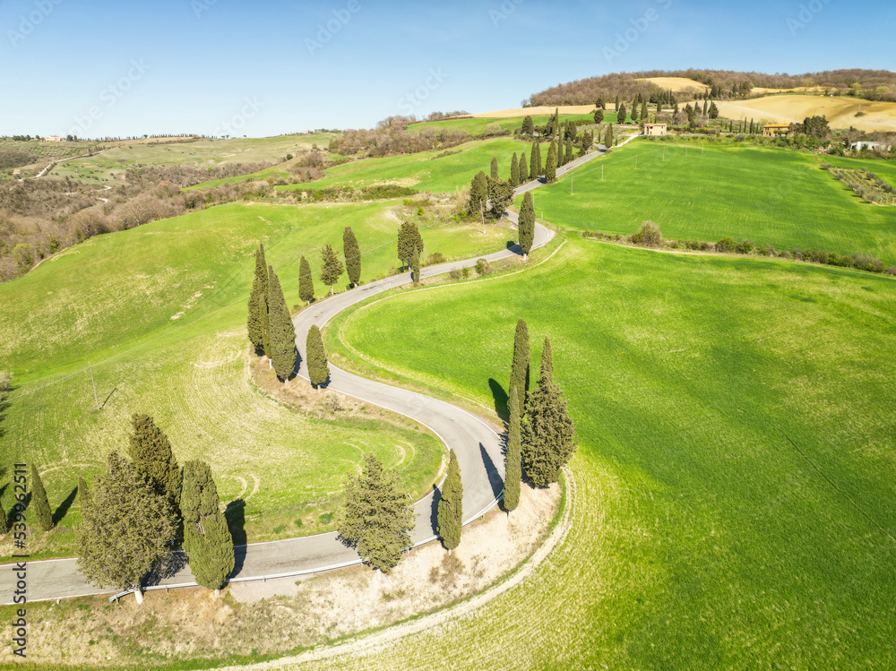 Paisajes tipicos toscano desde punto de vista aereo Stock Photo | Adobe ...