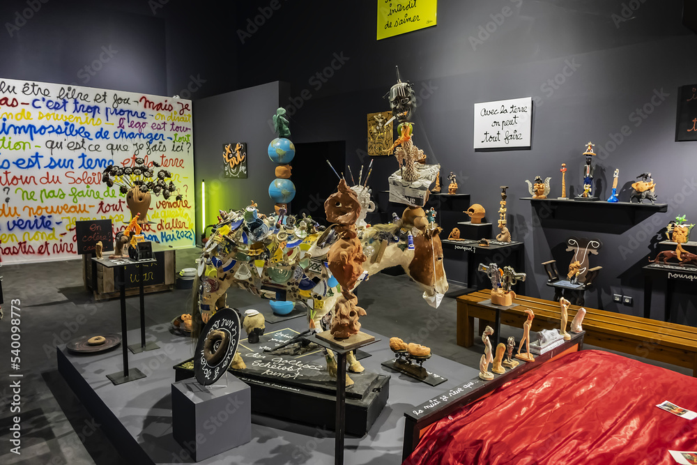 Magnelli Museum in Chateau de Vallauris: Exhibition Ben – “I am not ...