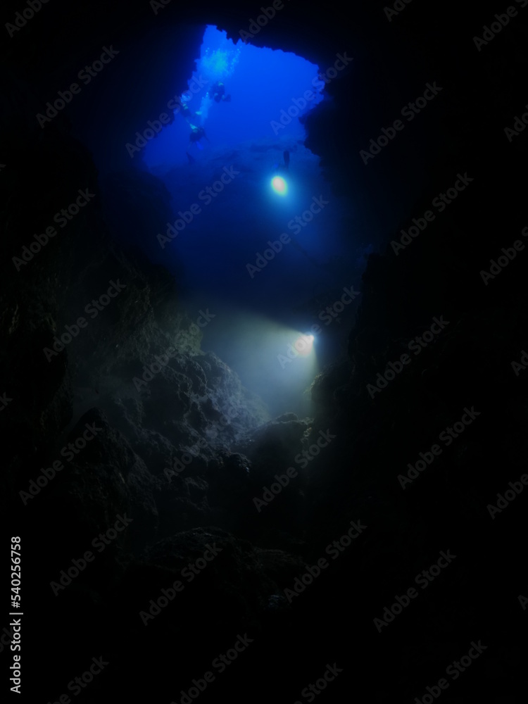 caves underwater cave dive blue background scuba divers to explore ...