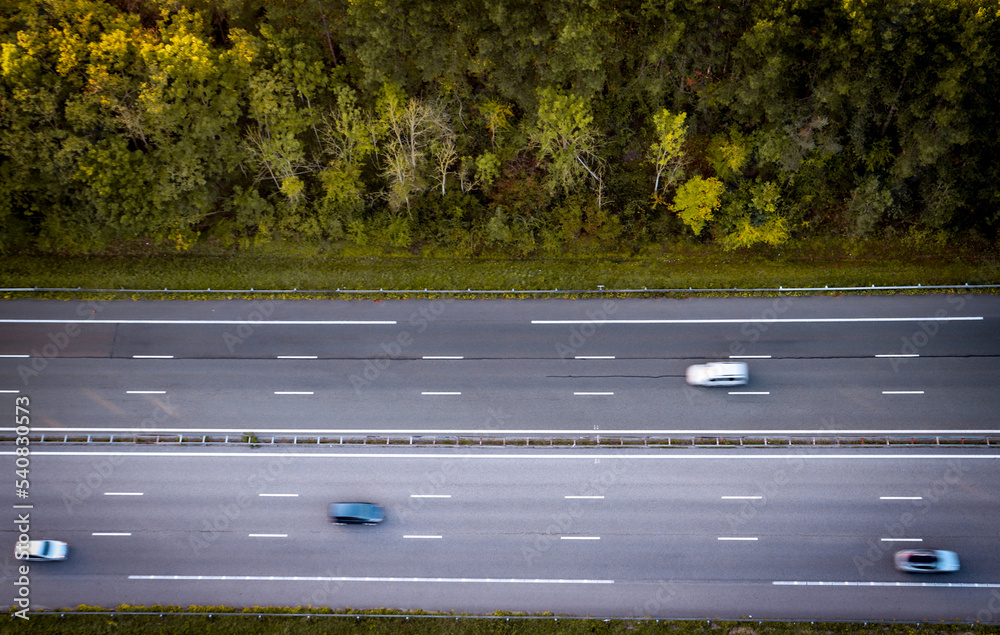 Voitures sur la route vue panoramique de la haut aérien Stock-Foto ...