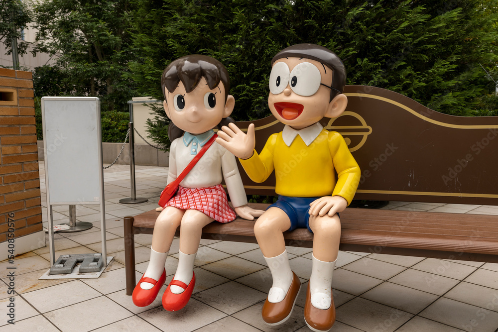 ドラえもんタイムスクエア のび太としずか Stock Photo | Adobe Stock