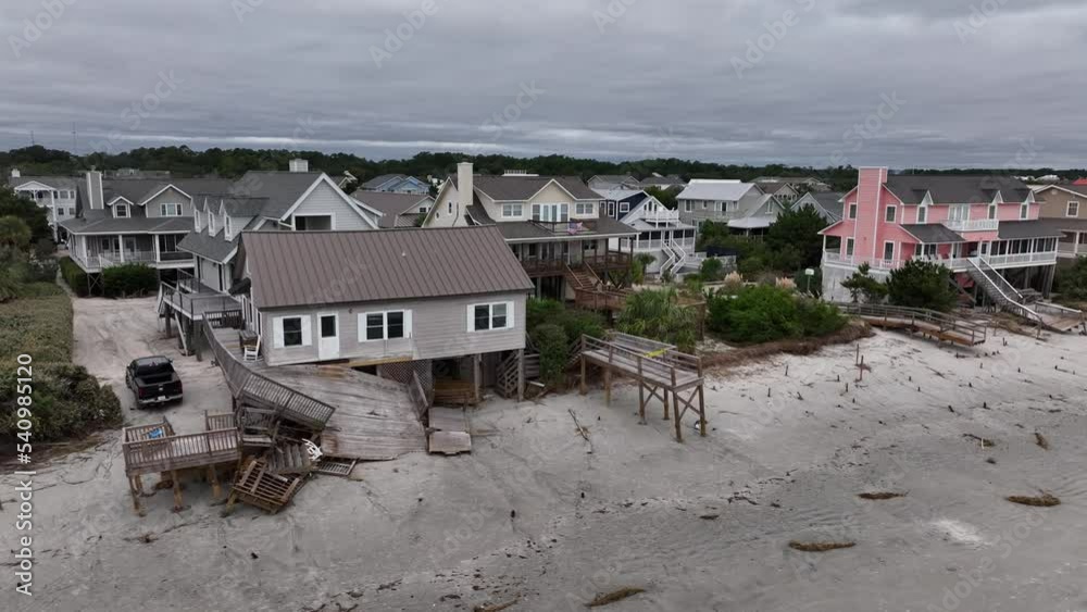 Hurricane Ian damage to beach front houses in Pawleys Island South ...