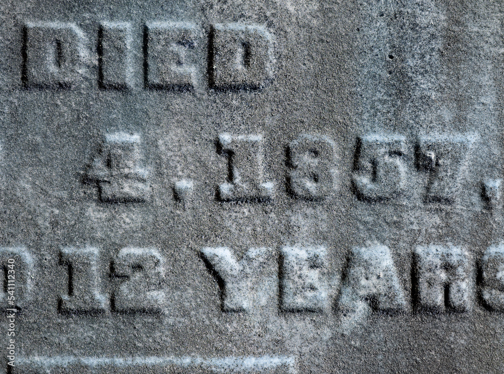 Old Gravestone Death Date Stock-Foto | Adobe Stock