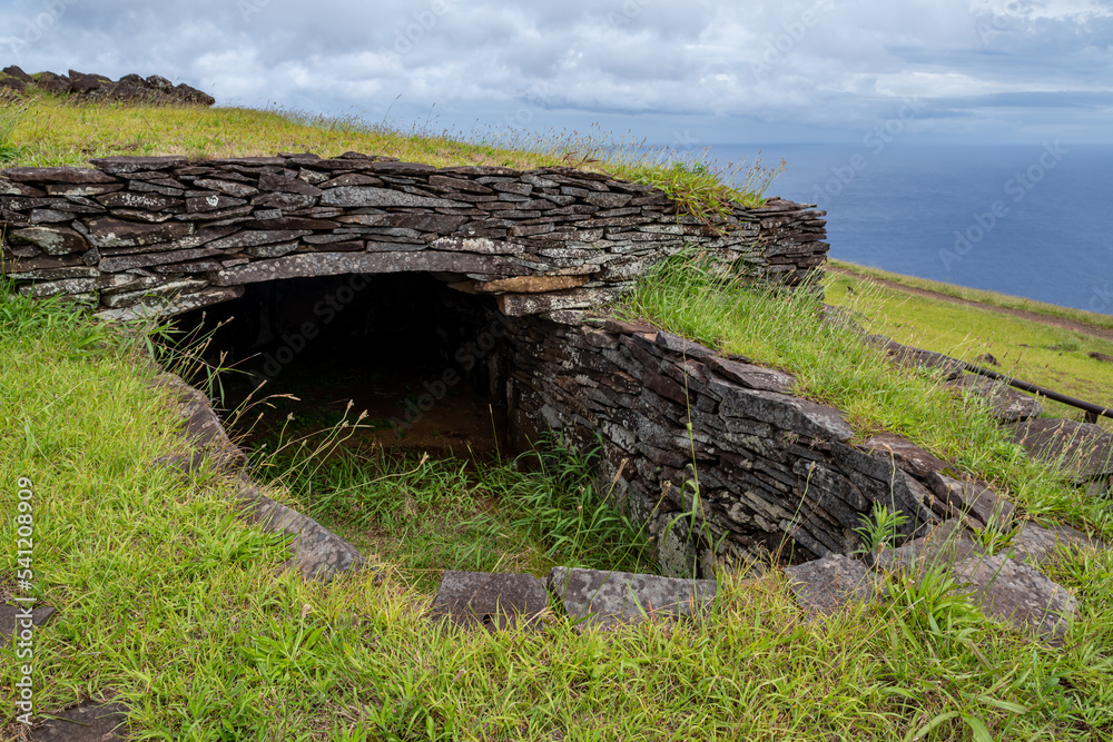 Ruins of Orongo village on Rapa Nui, Easter Island, Chile Фотографія ...