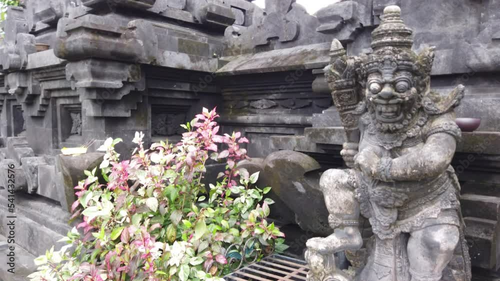 Balinese Statue, Temple Guardian, Hindu Architecture, South East Asia ...
