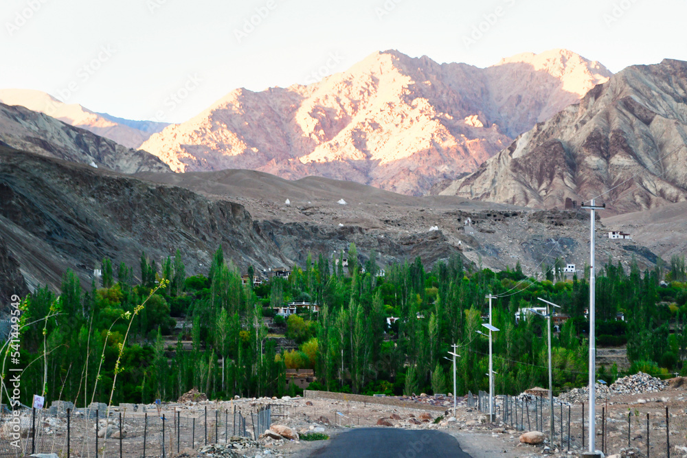 Fotu La Pass is a beautiful place in Himalayan Zanskar Range and is the ...
