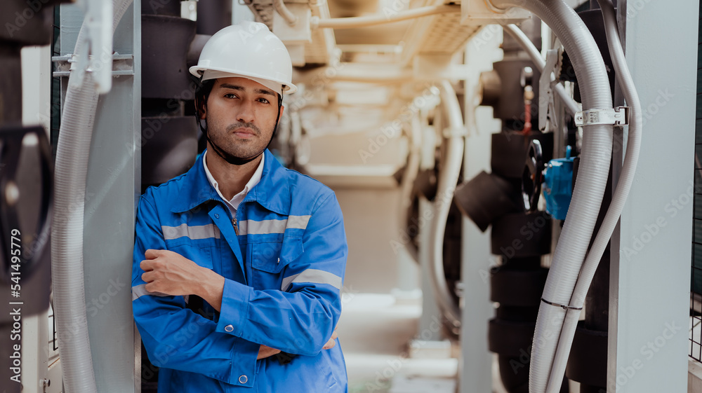 Portrait handsome confident professional engineer man wearing safety ...