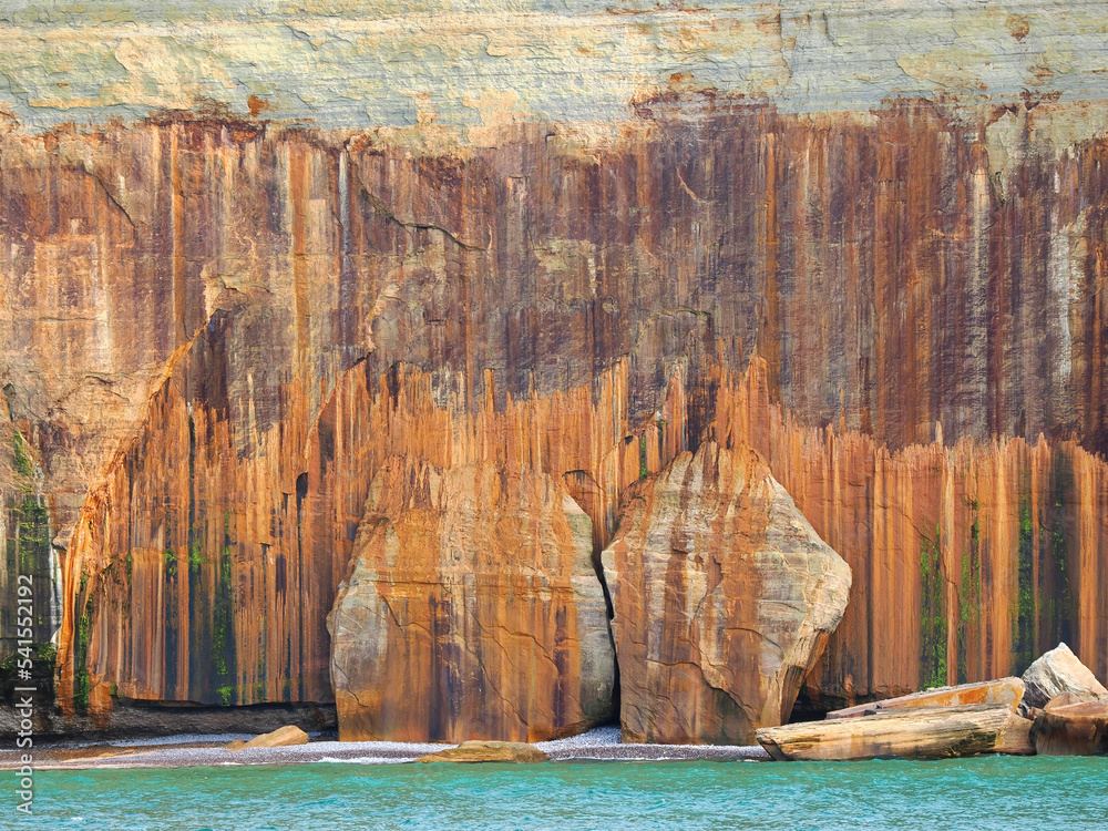 The Colorful Mineral Stained Cliffs of Lake Superior's Pictured Rocks ...