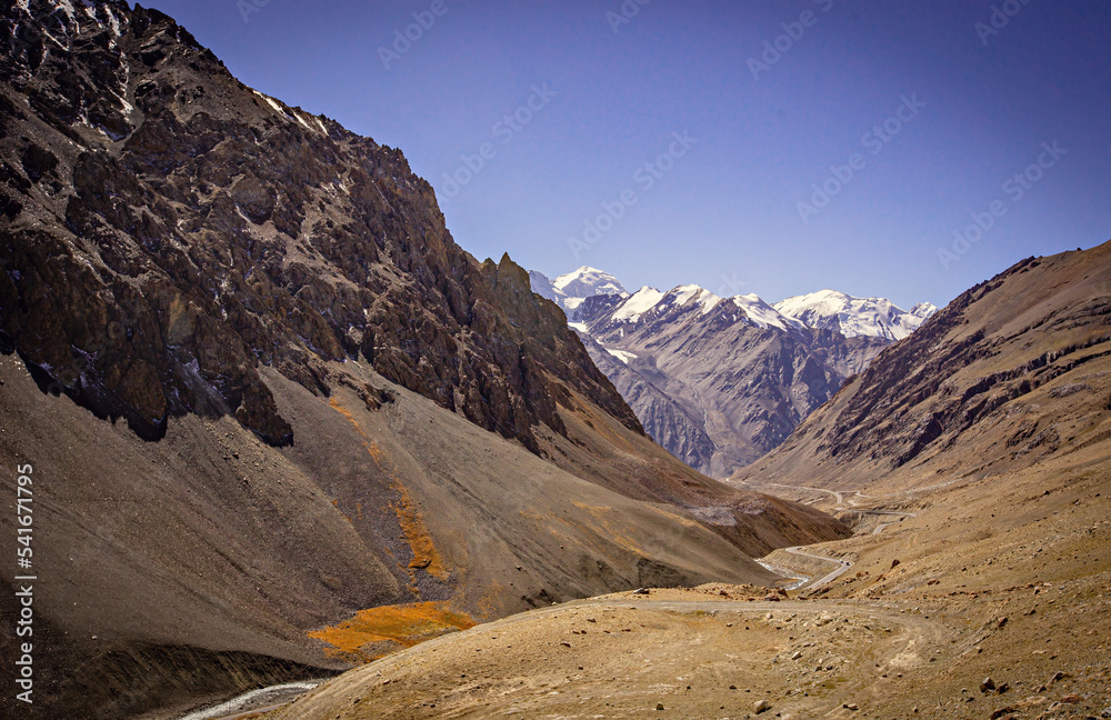 The Khunjerab Pass landscape, the highest-paved international border ...