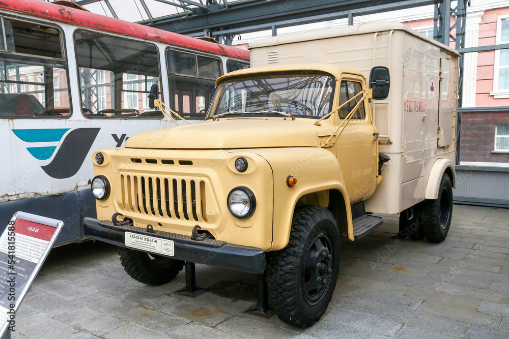 GAZ-52-04 Stock-Foto | Adobe Stock