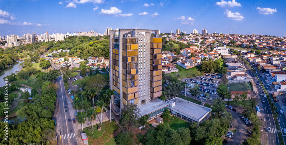 Piracicaba, SP. Vista área do prédio da Prefeitura, outubro 2022 Stock Photo | Adobe Stock