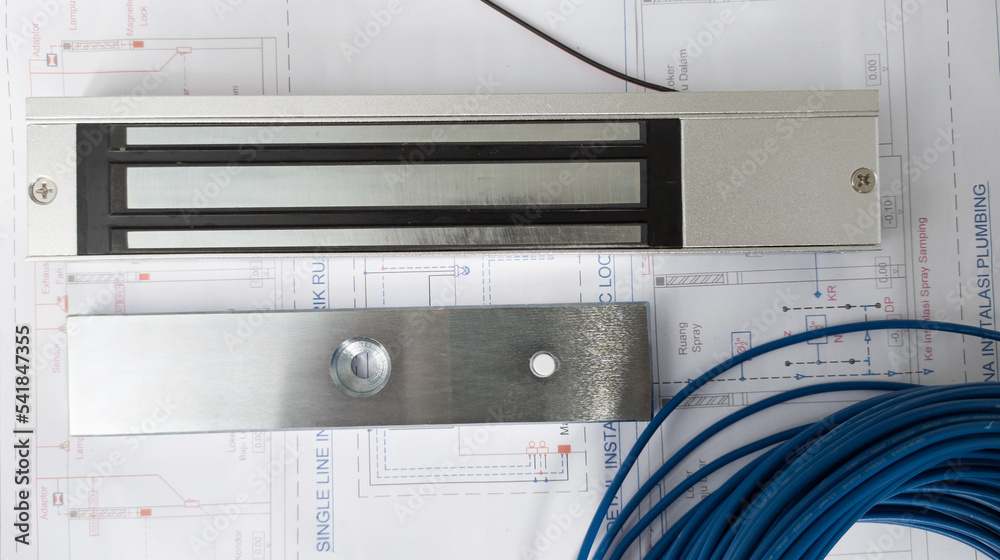 Cable and Magnetic lock for scurity project on the diagram line ...