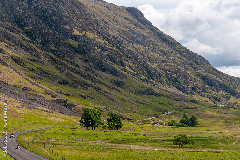 Scotland, Great Britain. Beautiful mountain landscape. Stock 写真 | Adobe ...