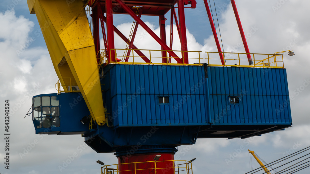 Operation cabin and upper part of heavy lift crane in Ship yard dry ...