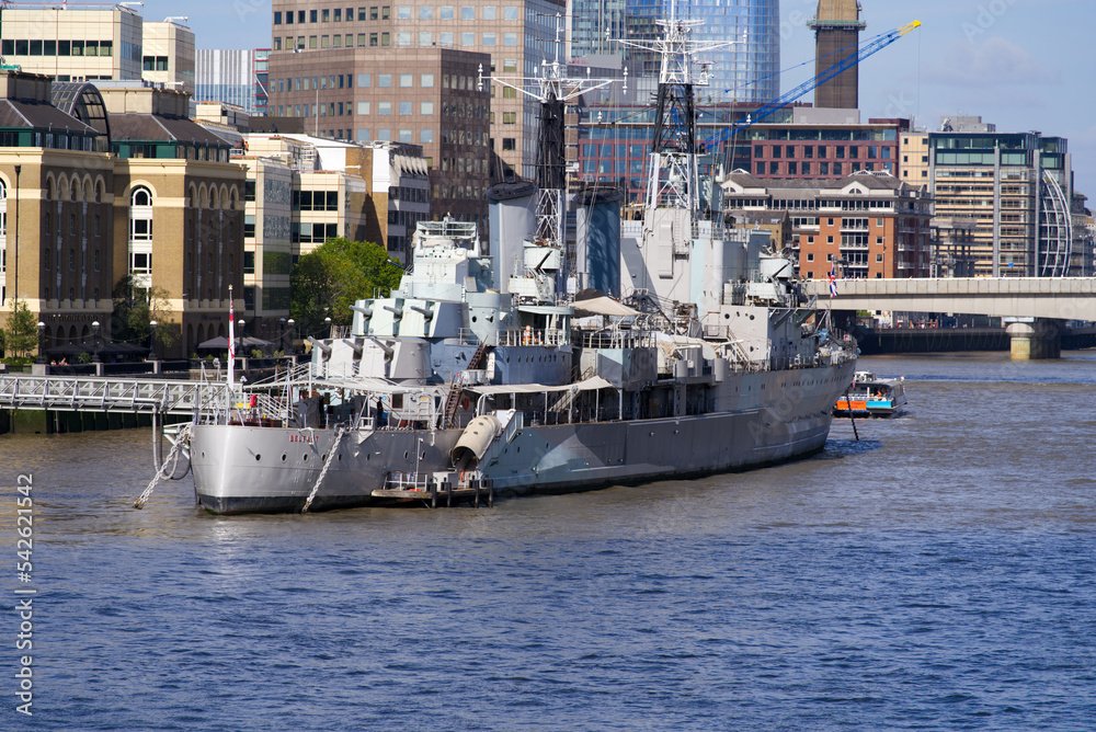 Beautiful view over Thames River with HMS Belfast light cruiser museum ...