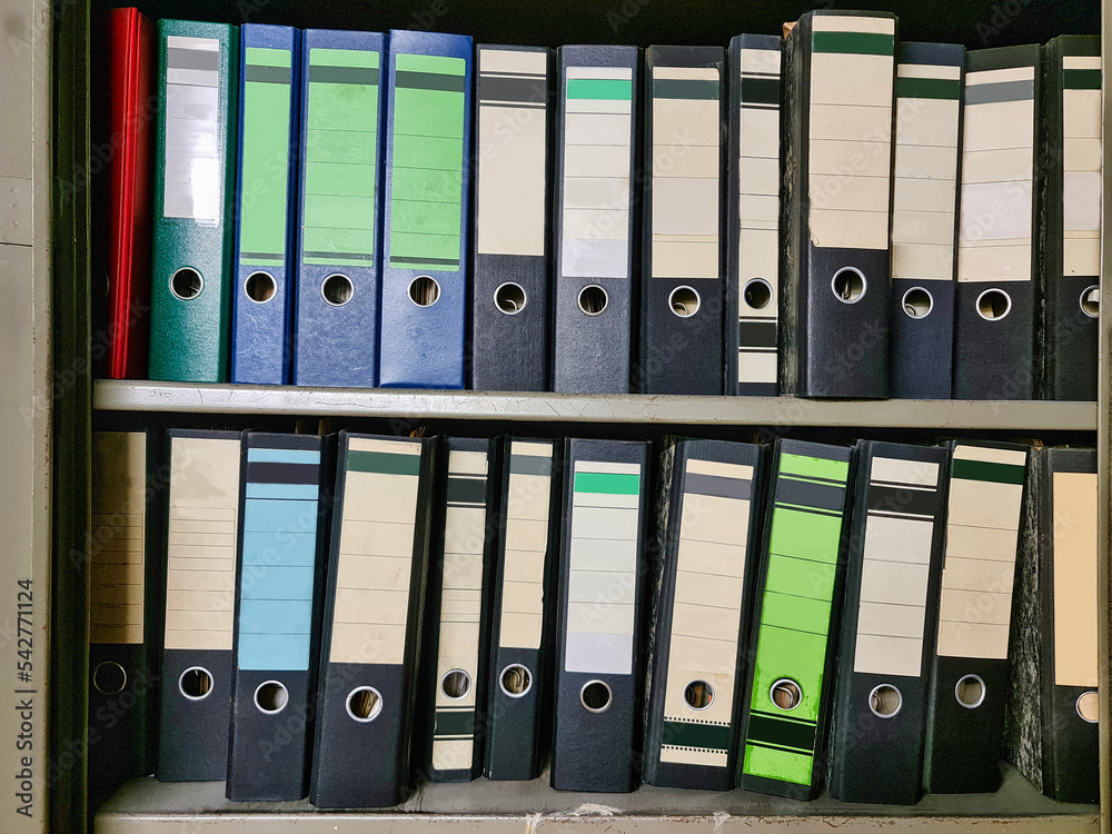 Die alten Akten haben ausgedient - Jetzt kommt die Digitalisierung in ...