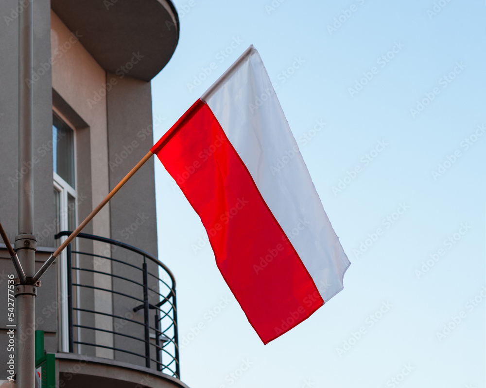 Polska flaga na maszcie, biało-czerwona flaga, Polska, 11 listopada, 3 ...