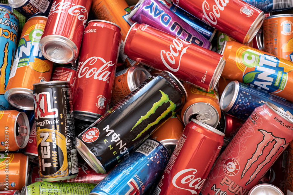 Israel - 31 may 2022: Heap of aluminum cans in trash for recycling ...