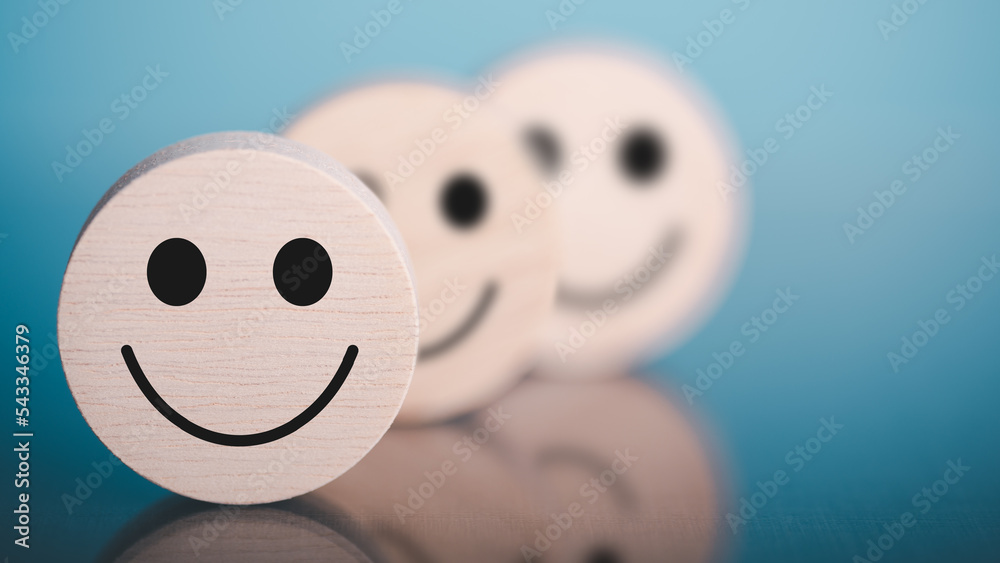 Circular wooden blocks are placed on the table. Best customer service ...
