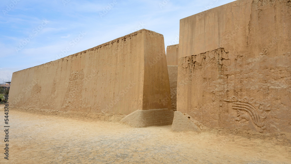 Huaca del Dragon (Pyramid of the Dragon) or Huaca del Arco Iris ...