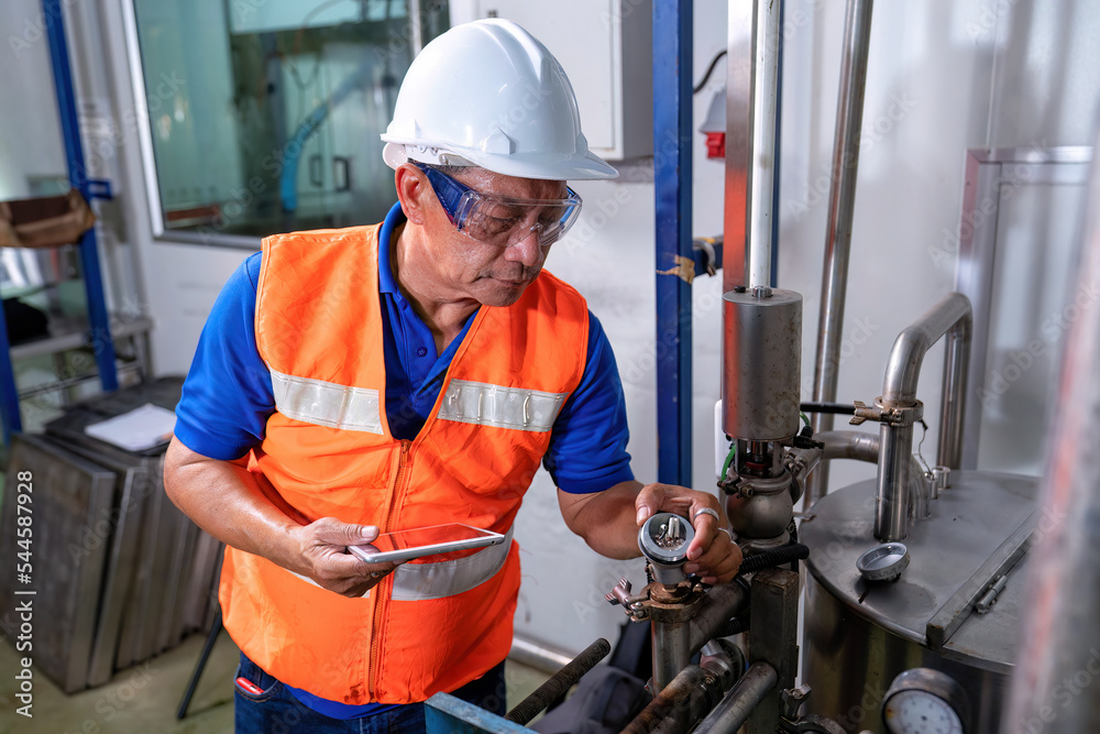 Electrical engineer inspection thermocouple and commissioning during ...