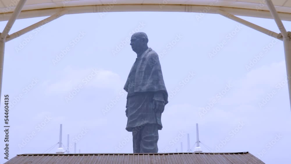 statue of unity the world tallest statue with bright sky at day from ...