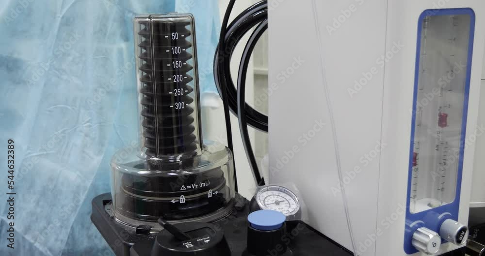 The operation of the artificial ventilation machine is easy during the ...